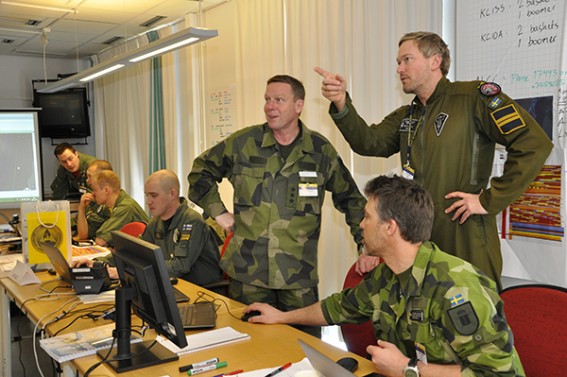 CJSE 15. Chefen för insatsstyrkan besökte flygkomponentstaberna ...
