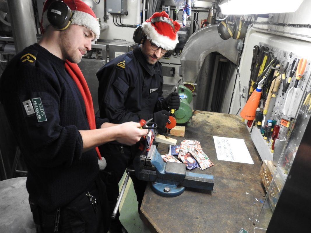 Julhälsning från HMS Kullen – Marinbloggen